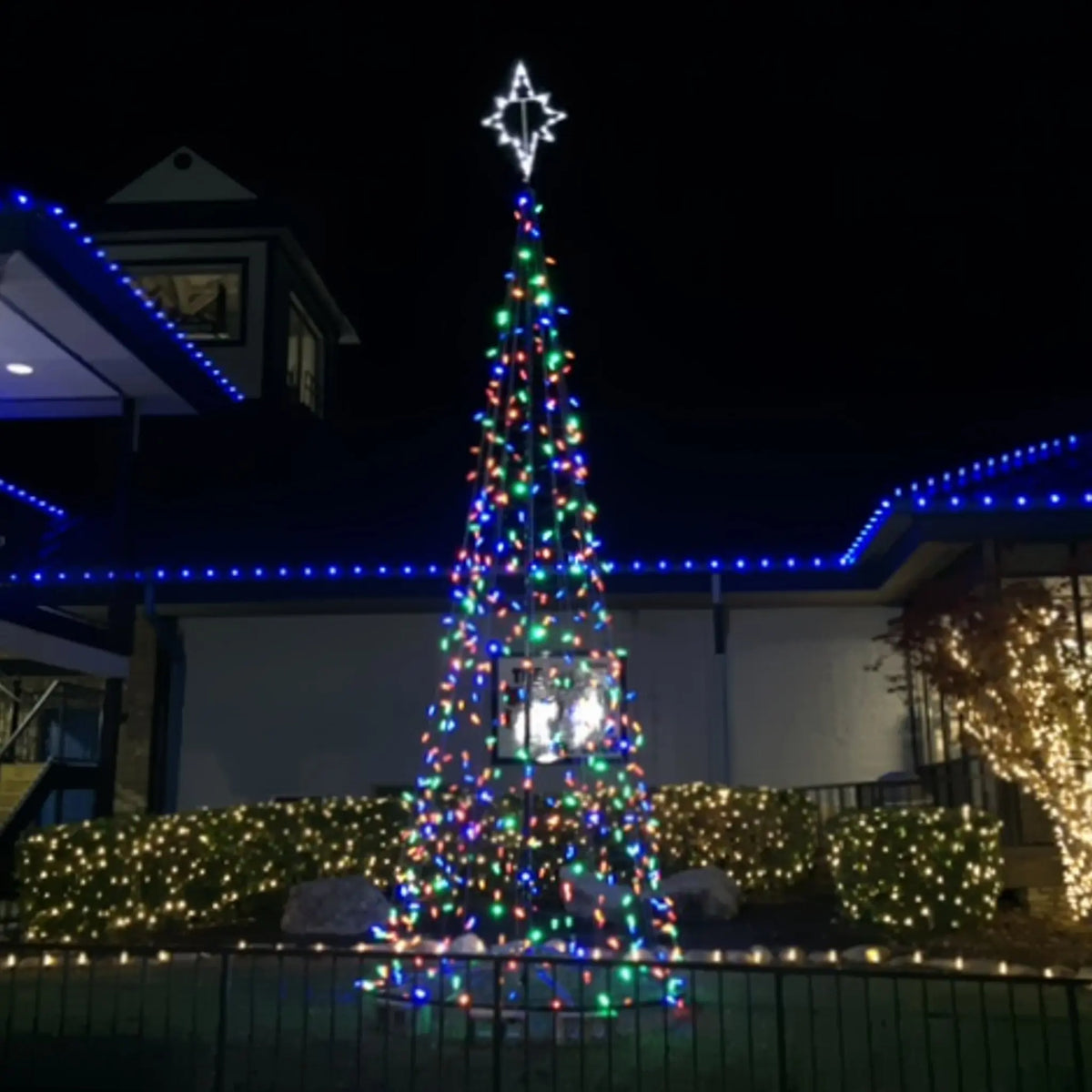 Tree of Lights - Commercial Christmas Decorations, Christmas Trees ...
